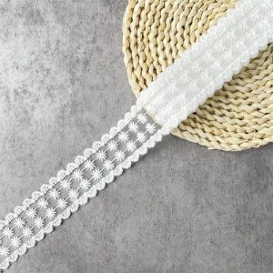 LISTON DE POLIESTER TIPO ENCAJE