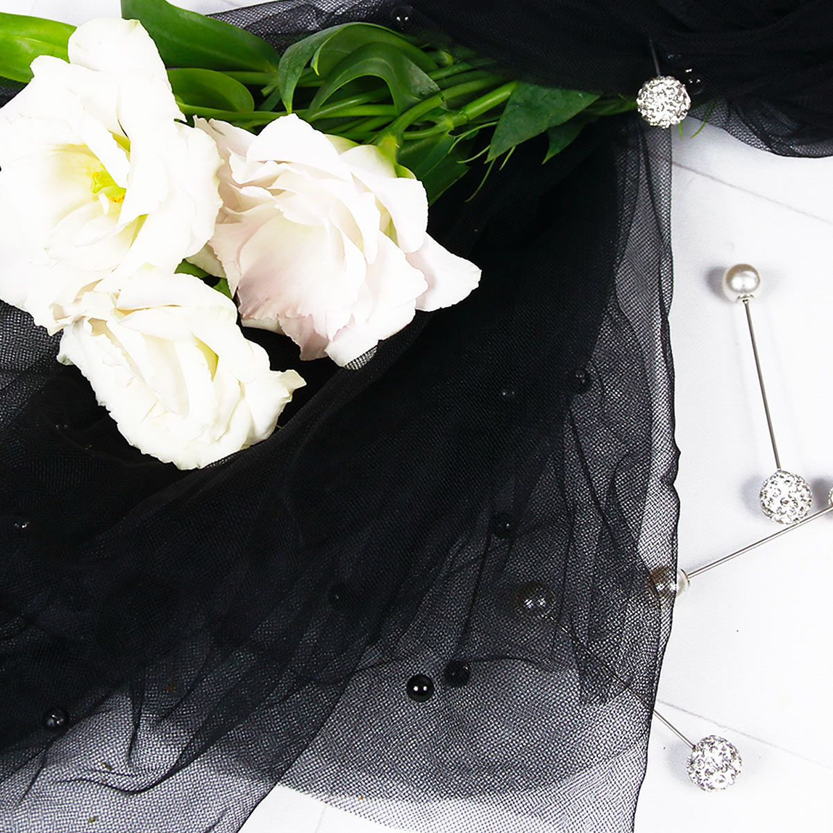 TUL FINO CON PERLAS PARA BOUQUETS