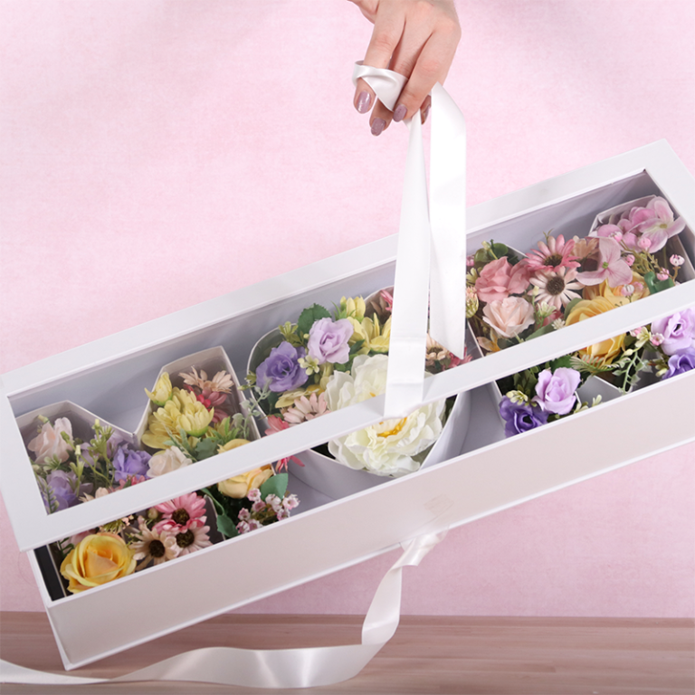 CAJA DE CARTÓN RÍGIDO LETRAS MOM