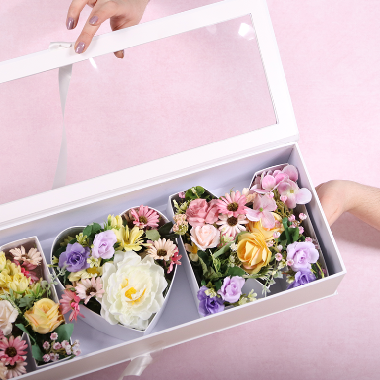 CAJA DE CARTÓN RÍGIDO LETRAS MOM