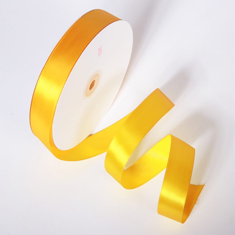 LISTON DE SATIN EN ROLLO 2.5 CM